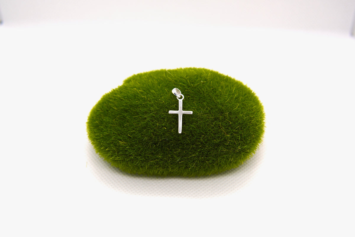 Cross Pendant – Stellar